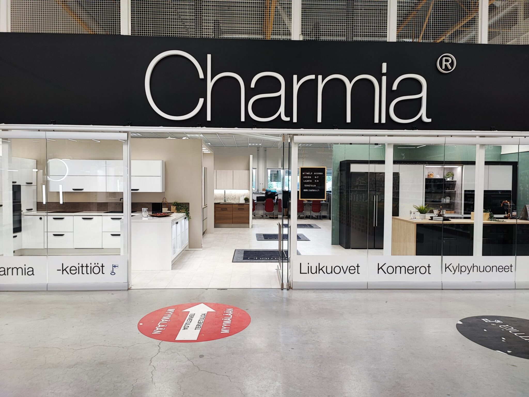 Keittiökalusteet ja kylpyhuonekalusteet Charmia Pori - Charmia